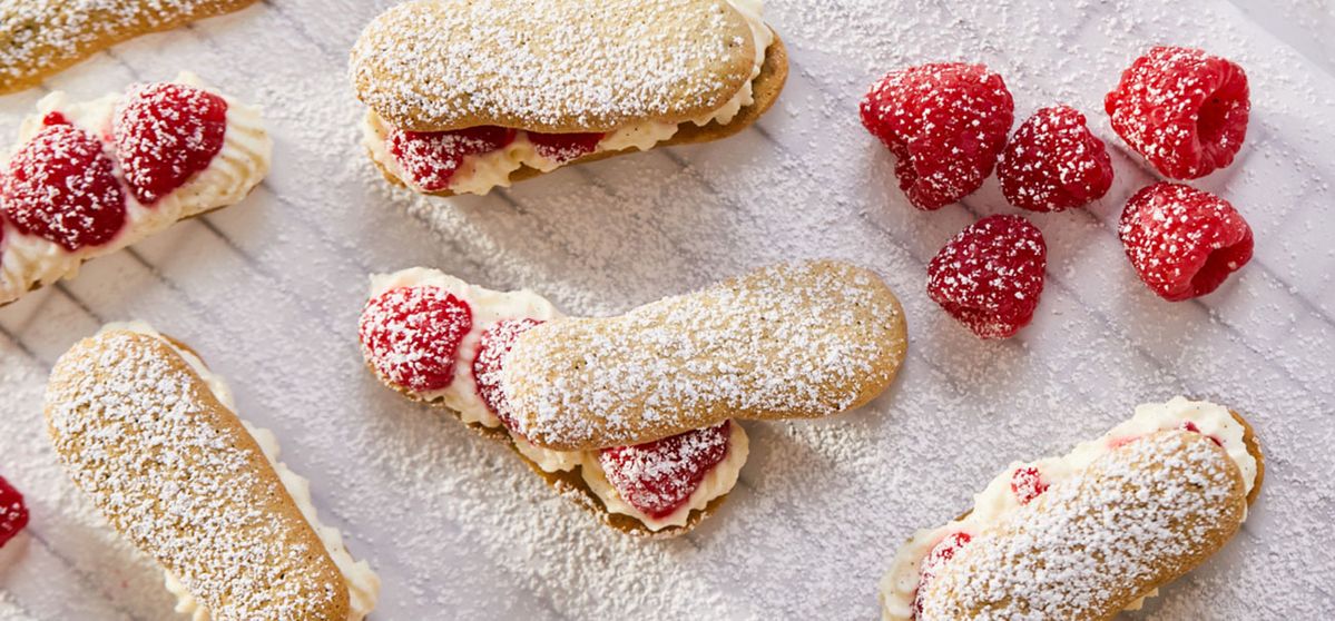 Matcha Biskuit Kekse mit Sahne Himbeer Füllung | NEFF