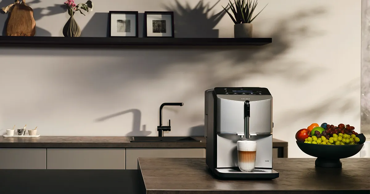EQ300 fully automatic espresso machines | Siemens Home