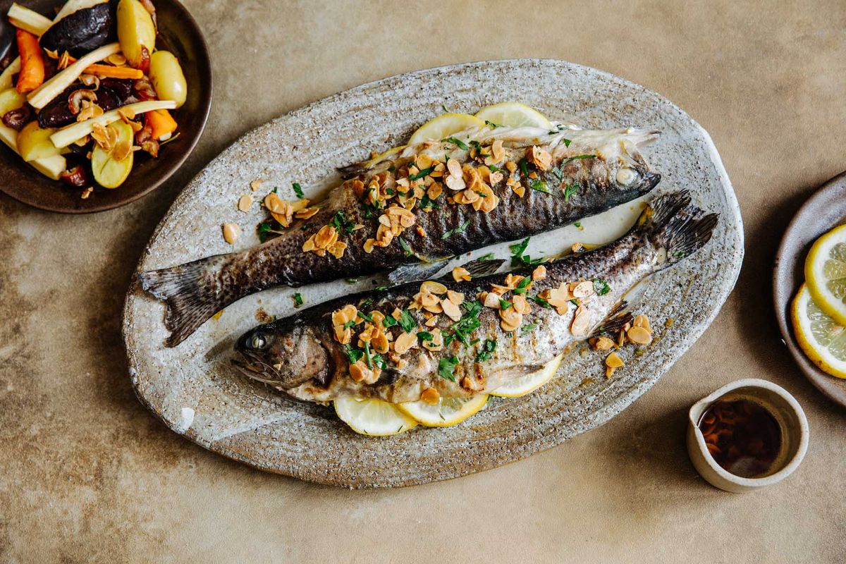 Sappige forel met amandelboter | NEFF