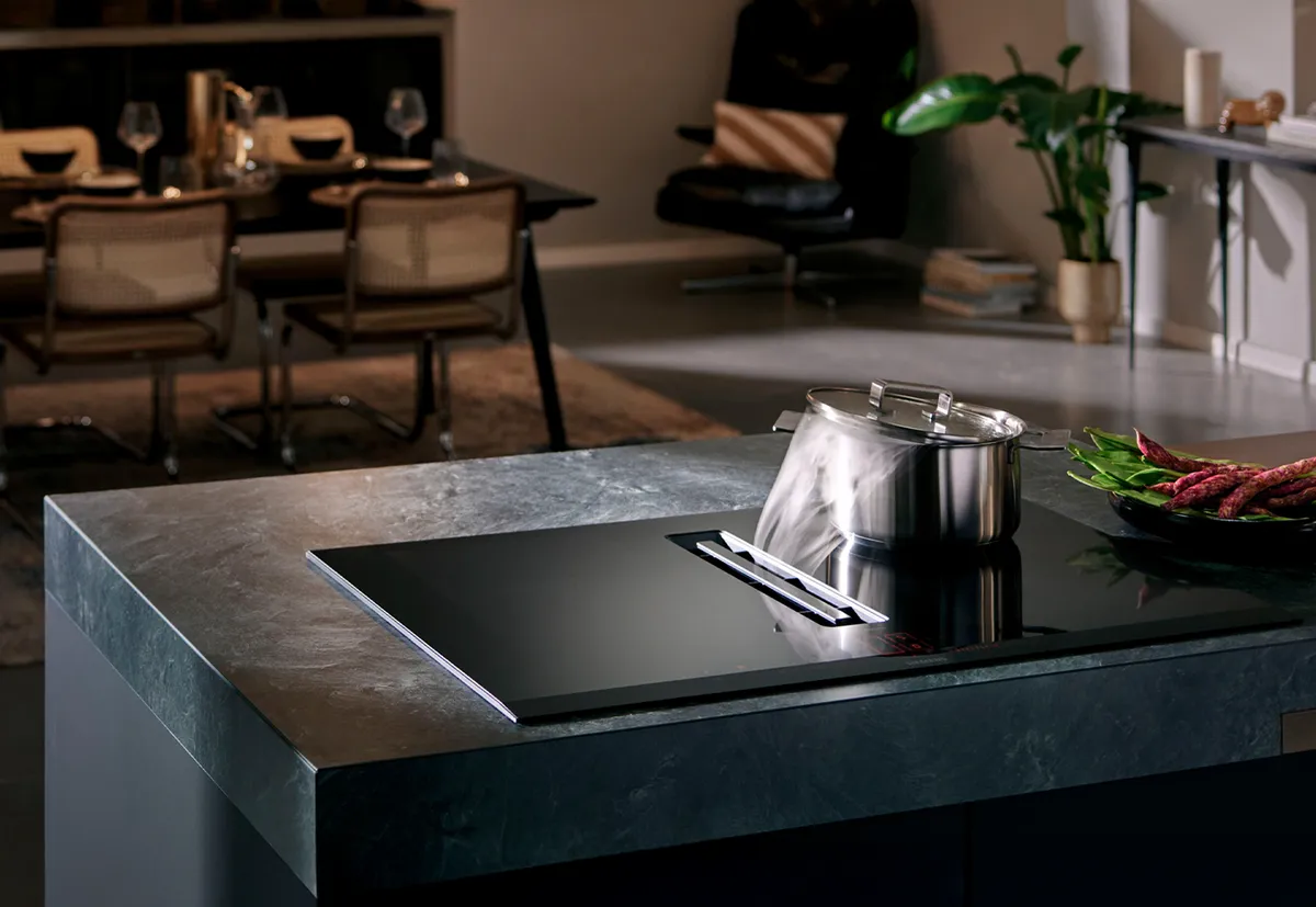 Cooker hoods and ventilation systems | Siemens Home UK