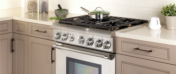 30 Inch Gas, Dual Fuel & Propane Ranges | Thermador